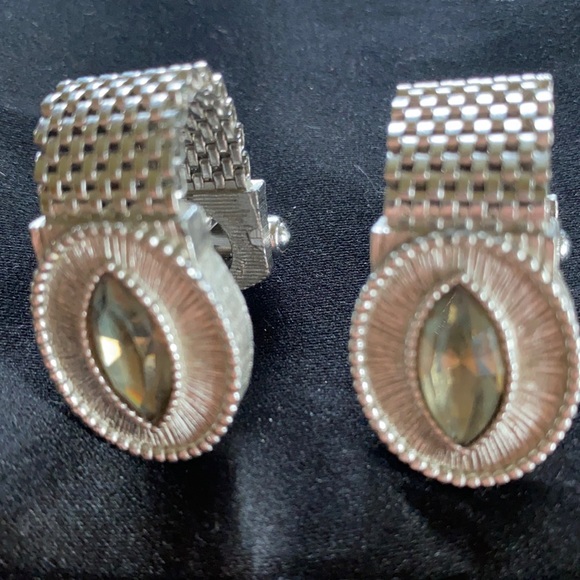 SWANK | Accessories | Vtg Swank Silver Tone Oval Mesh Locking Cuff ...